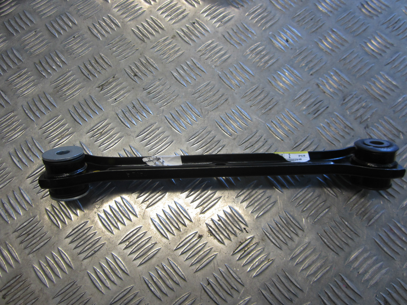 GENUINE RIGHT REAR CONTROL ARM FOR HOLDEN COMMODORE VE VF SS SV6 WM ...