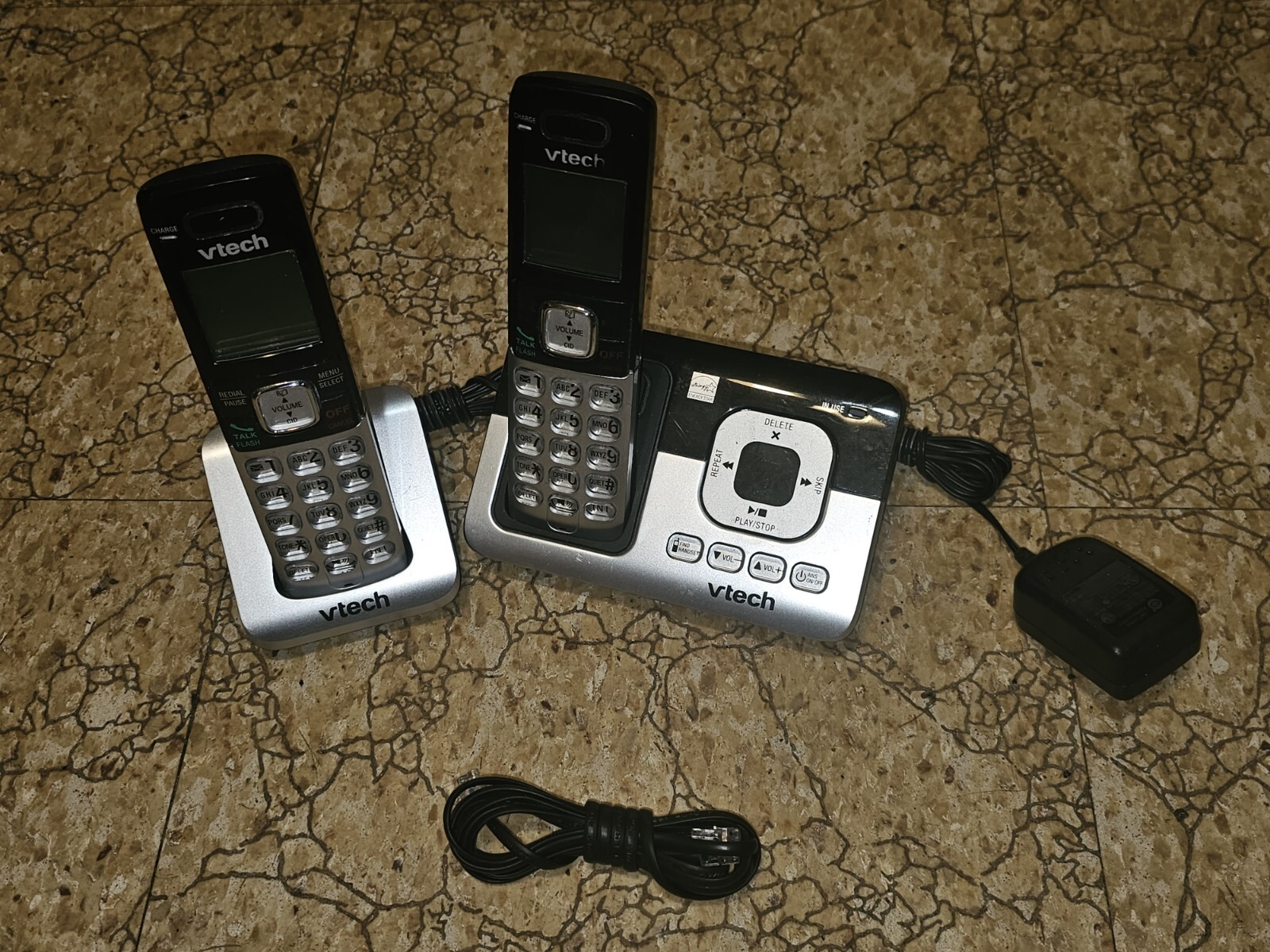 VTech CS6829-2 Single Line Cordless Phone Handset Chargers & Base ...