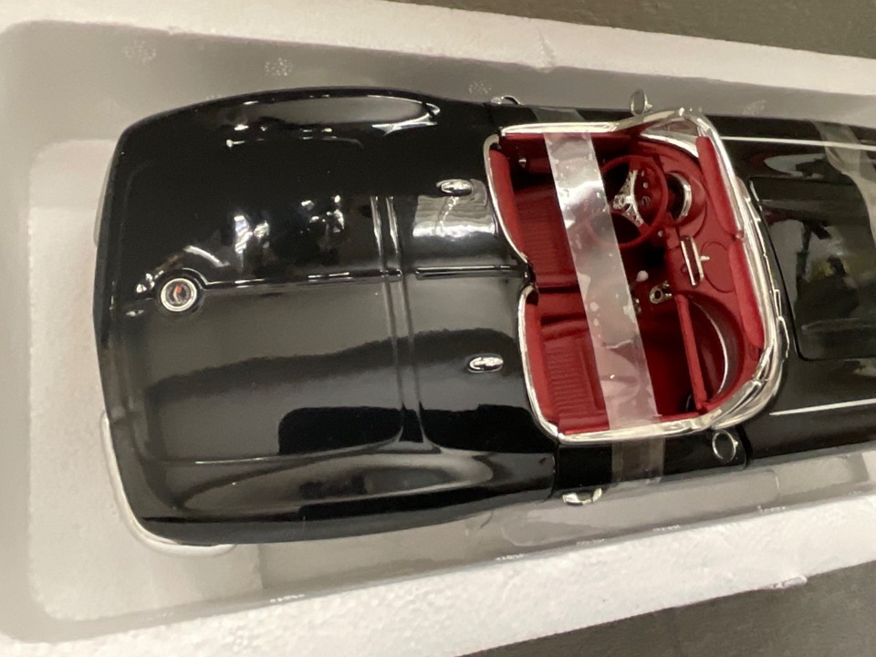 RARE Hamilton Collection 1961 Black W/Red Interior Corvette Die Cast ...