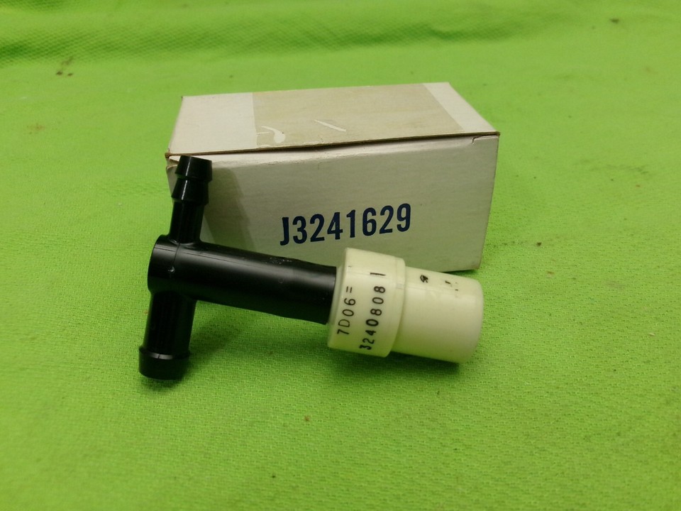 NOS OEM AMC JEEP J3241629 PCV Valve CJ7 CJ5 Scrambler | eBay