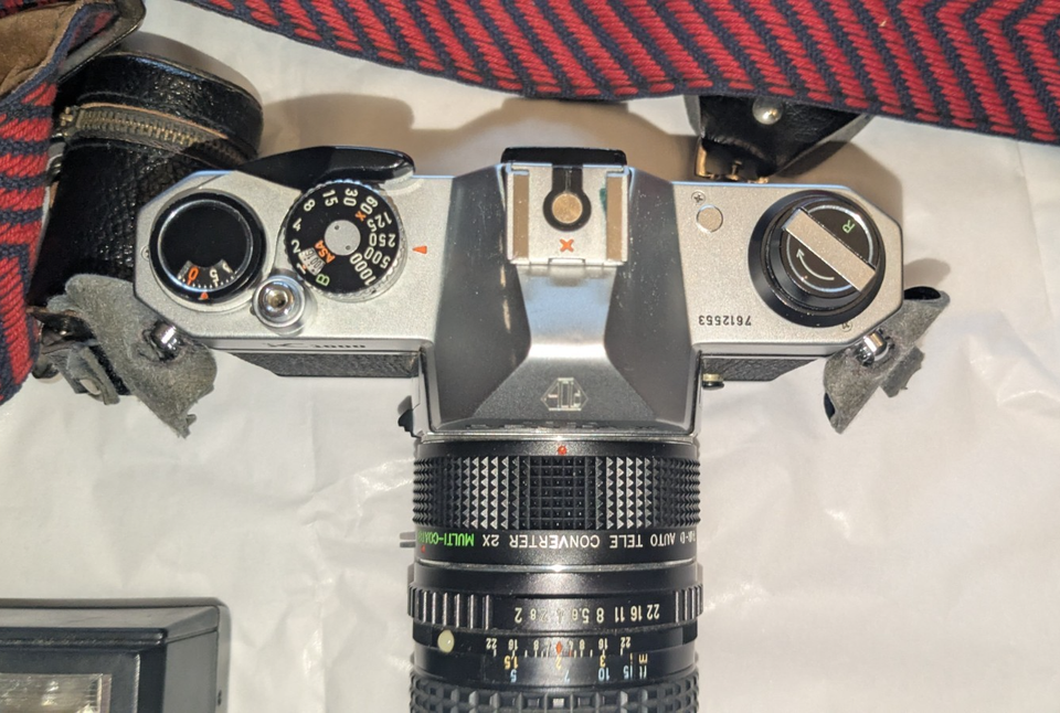 ASAHI PENTAX K1000 SLR 35mm Film Camera, 1 Lenses, Flash, & More | eBay