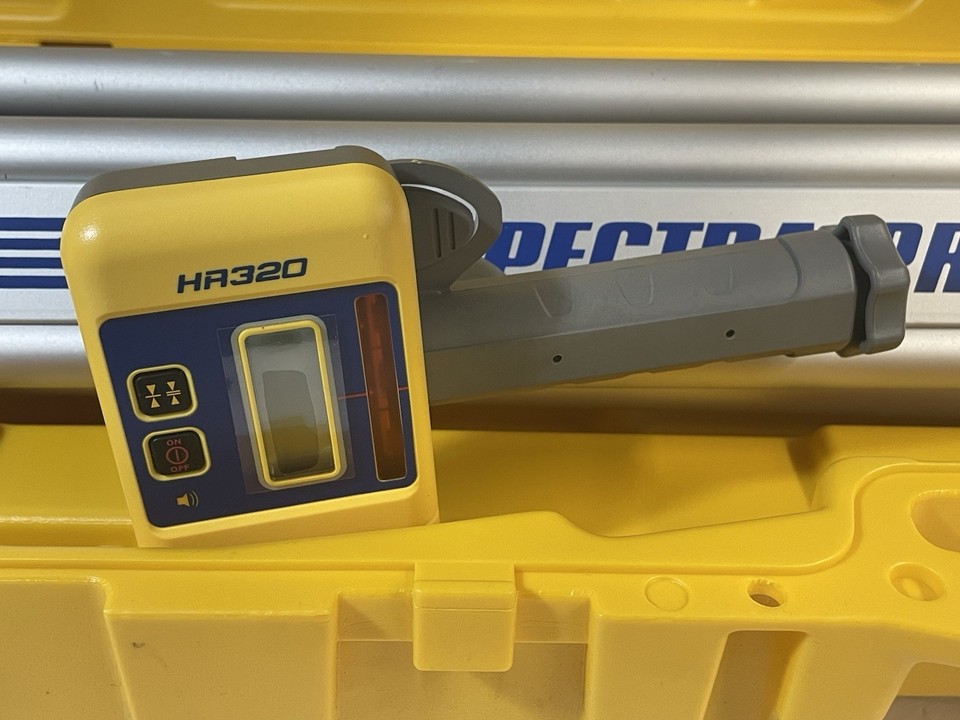 Spectra Precision LL100N Laser Level, Self-Leveling laser Plus HR320 ...