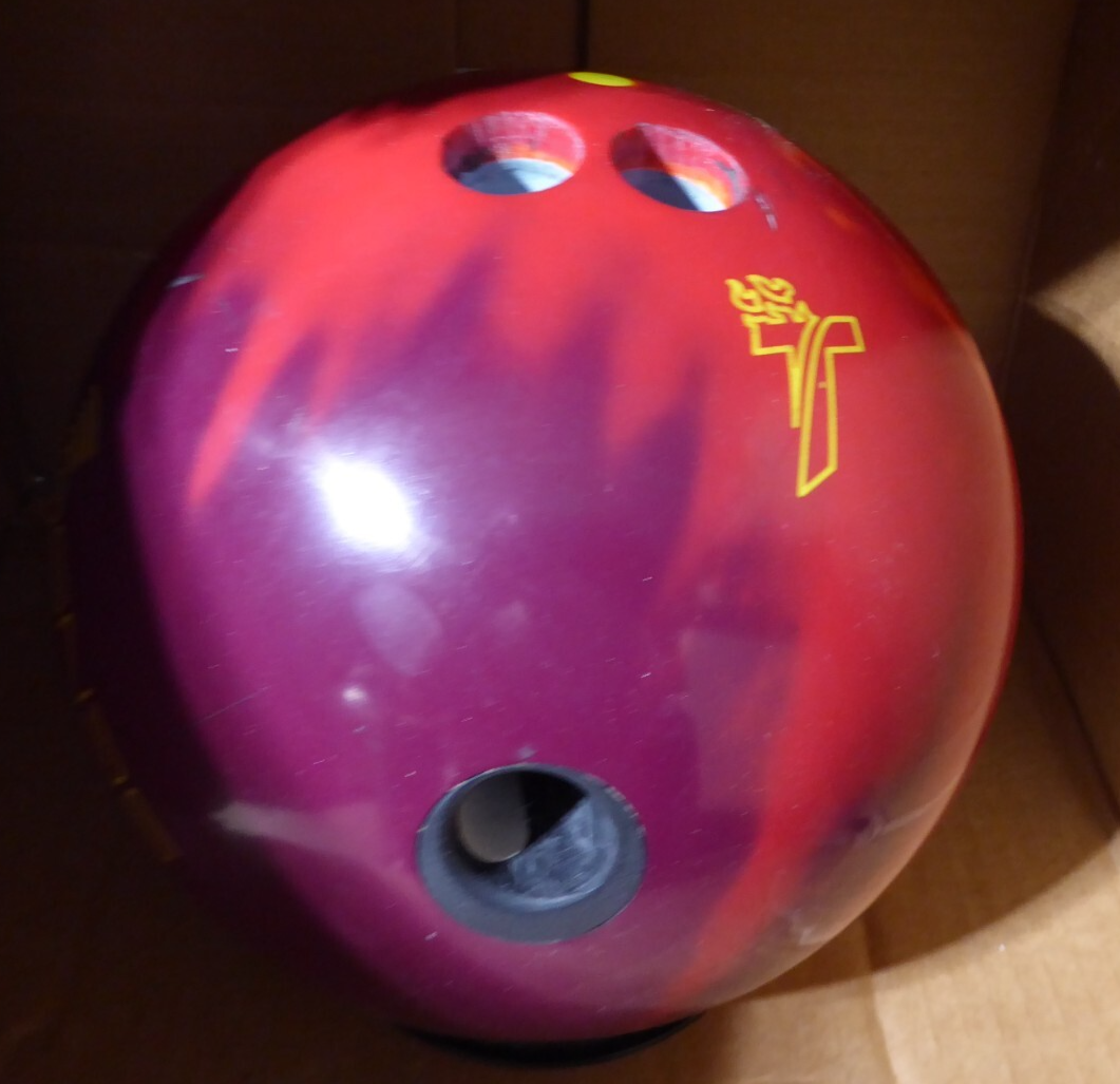 Track Sensor Solid Bowling Ball 14 lbs Preowned Span 4 1/8 Inches | eBay