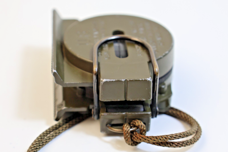 1978 U.S. Military Magnetic Compass/Case Stocker & Yale NSN 6605-00-151 ...