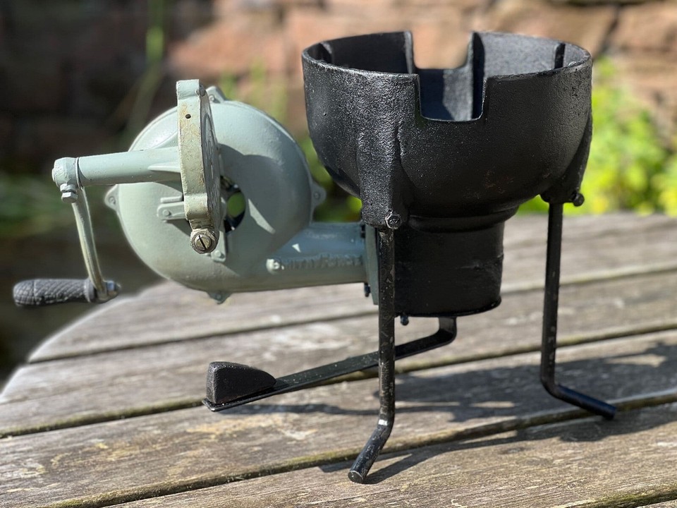 Traditional Manual Blacksmithing Tool Hand Cranked Forge & Blower ...