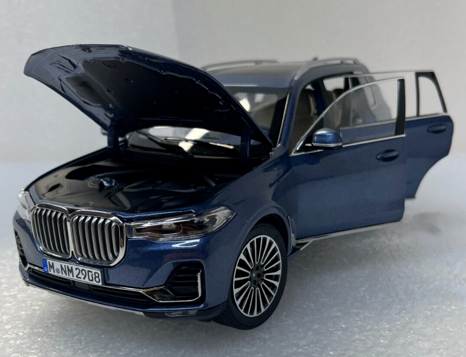 NEW KYOSHO BMW X7 - DIECAST MODEL, BLUE 1:18 SCALE DEALER EDITION | eBay