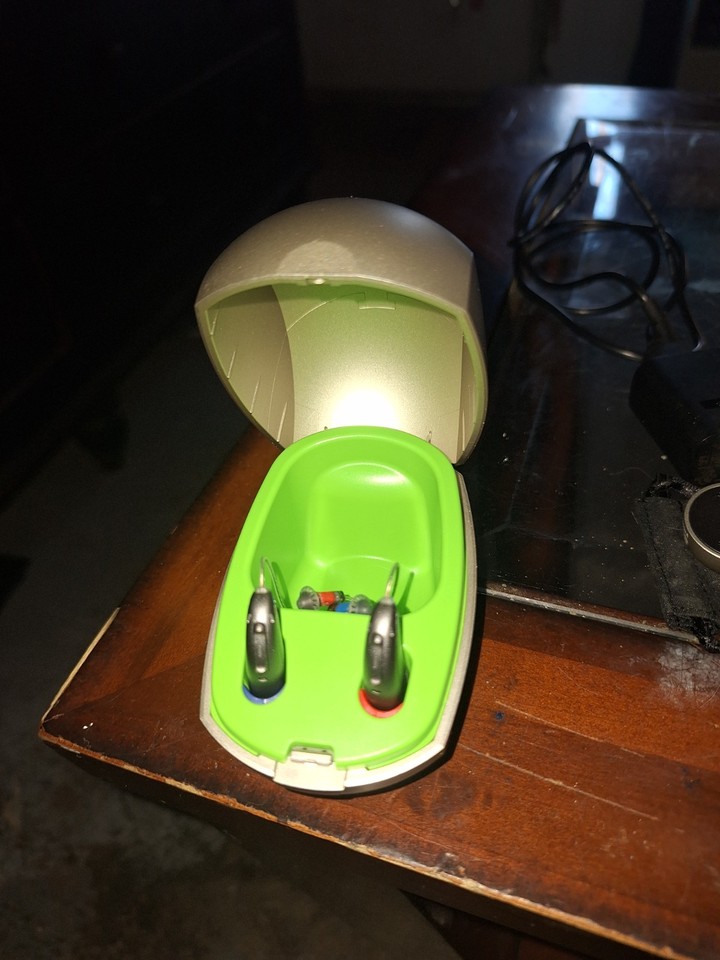 Phonak BTE Rechargeable Hearing Aid Set Silver Black Green with ...
