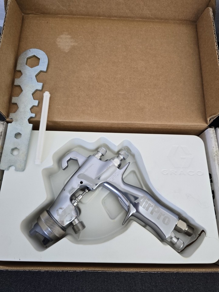 Graco AirPro Spray Gun Lot – 1 NOS + 1 Parts Unit w/ Manual Foam Insert ...