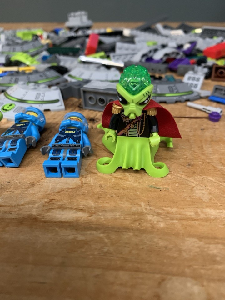 7065 7050 7051 7052 Alien Space Lego | eBay.de