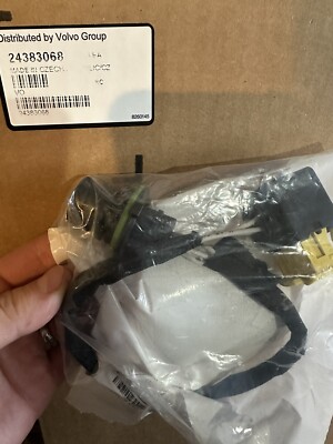 OEM DEF TANK LEVEL SENSOR + Harness 24383068 / 23539939 + 24399920 | eBay
