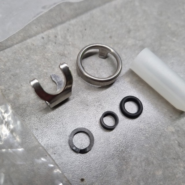 Peugeot / Citroen Petrol Injector Seal kit 1.2 petrol THP 1654505180 ...