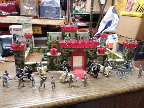 Vtg Louis Marx Tin Lithograph Medieval Castle Fort Playset Knights ...