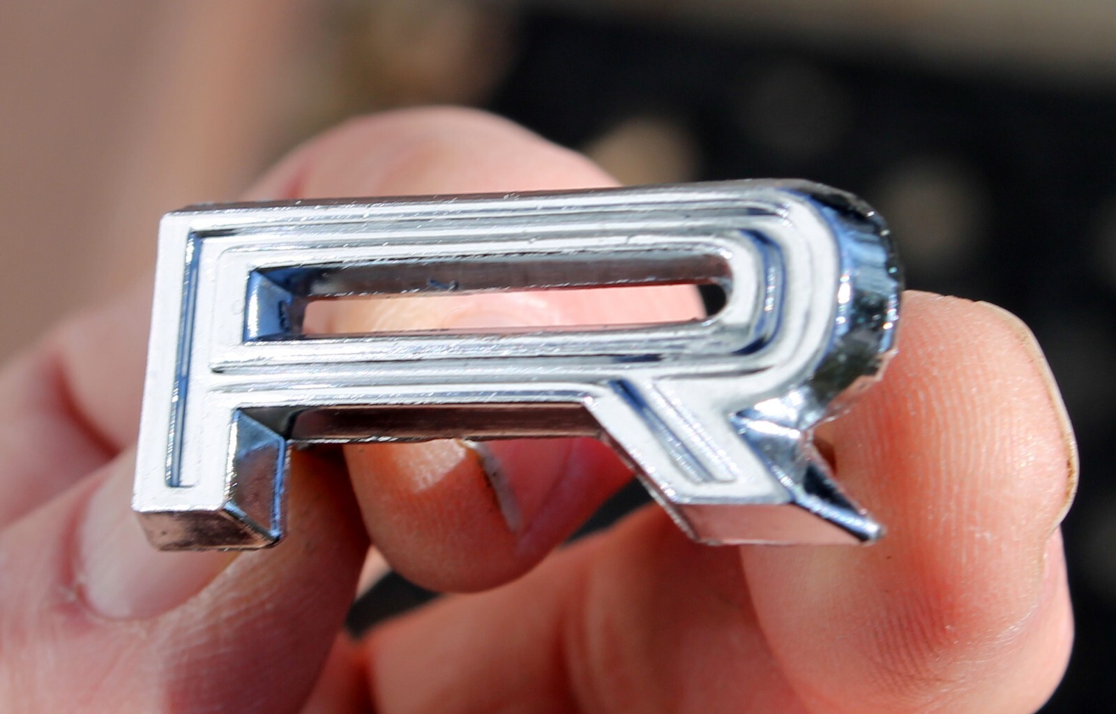 NOS Vintage FORD OEM FoMoCo Letter "R" Emblem "N" | eBay