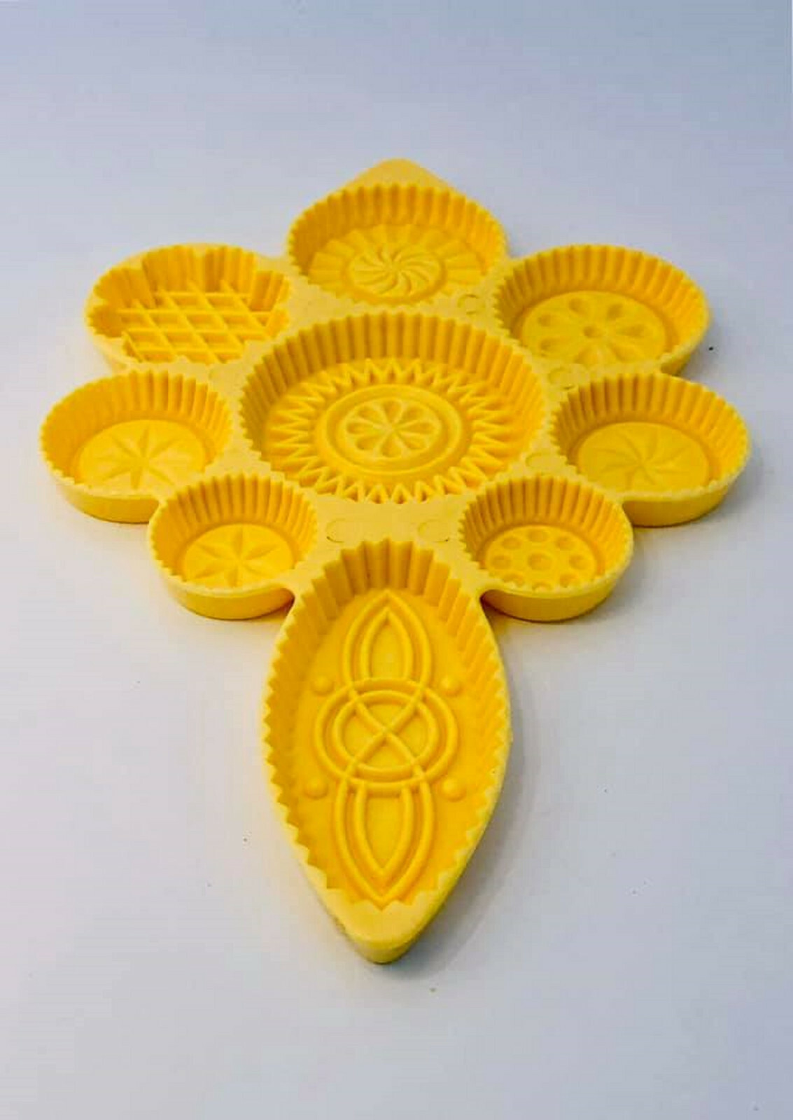 Set Of 2 Pistachio & Dates Maamoul Plastic Mould 9 Different Designs in ...