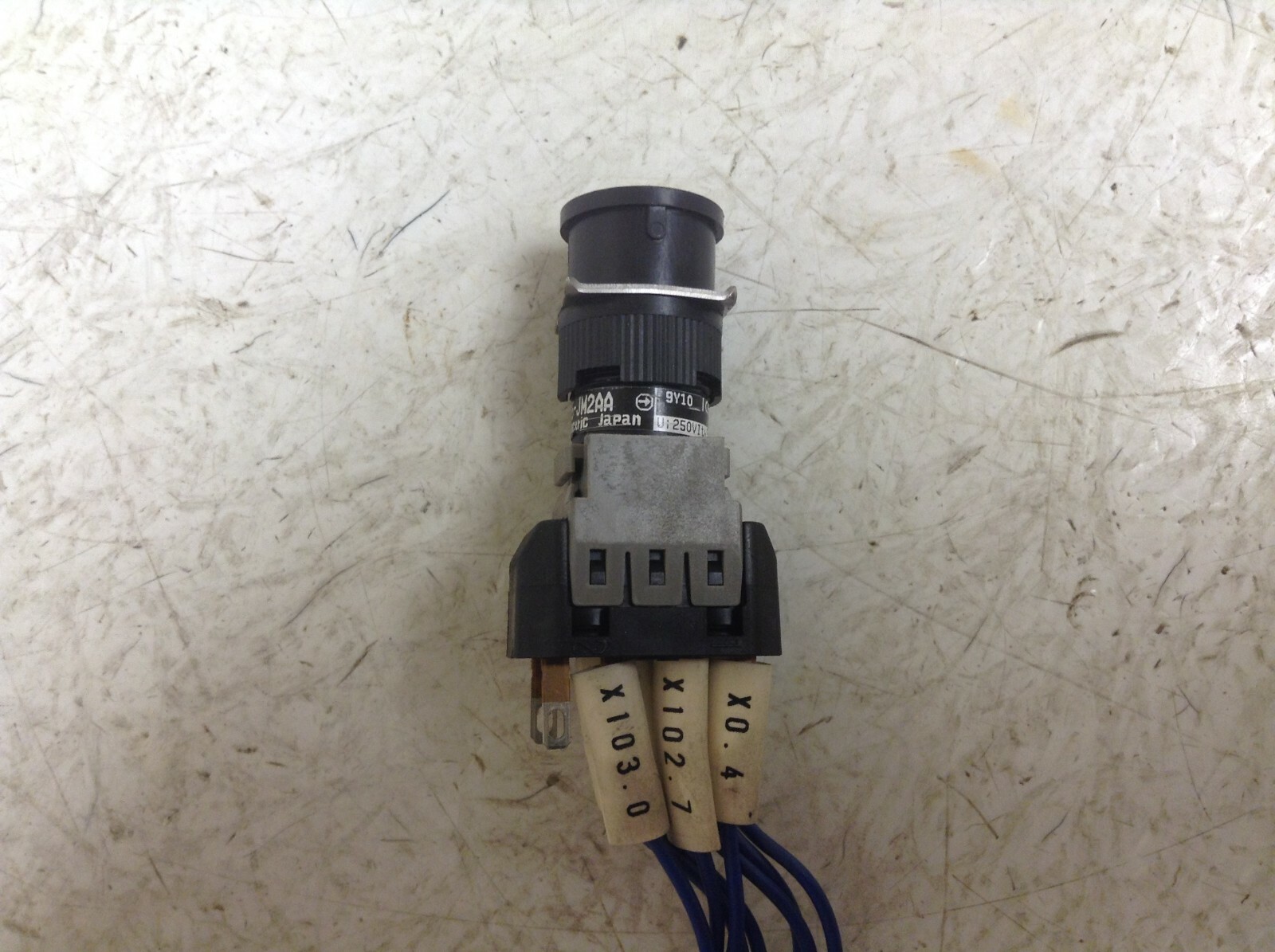 Fuji Electric Ah165-jm2aa Key Selector Switch AH165JM2AA (tsc) for sale ...