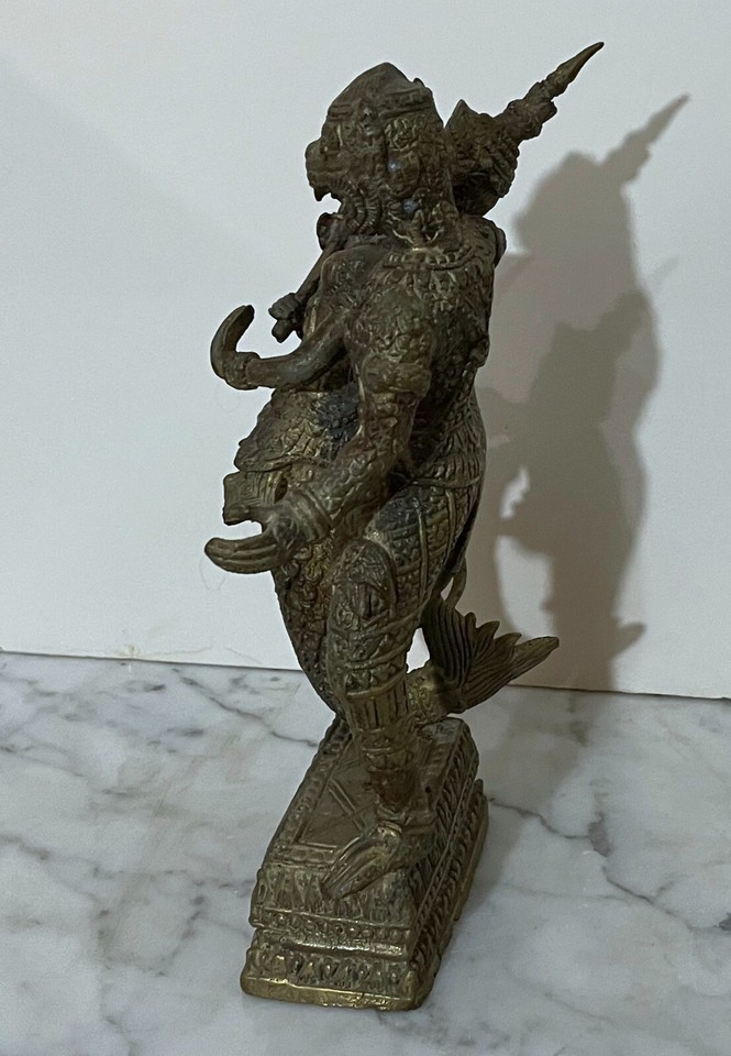 VINTAGE SOLID BRASS THAI BUDDHIST STATUE OF A DEITY HUGGING A FEMALE ...