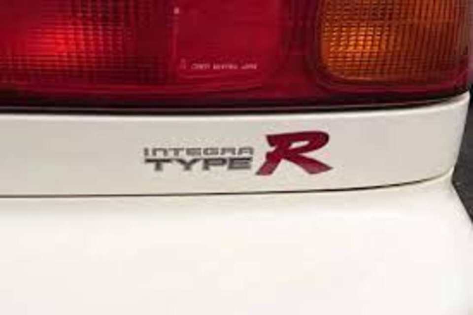 Honda Acura Genuine Integra 94-01 DB8 DC2 TYPE R Decal Silver Outline ...