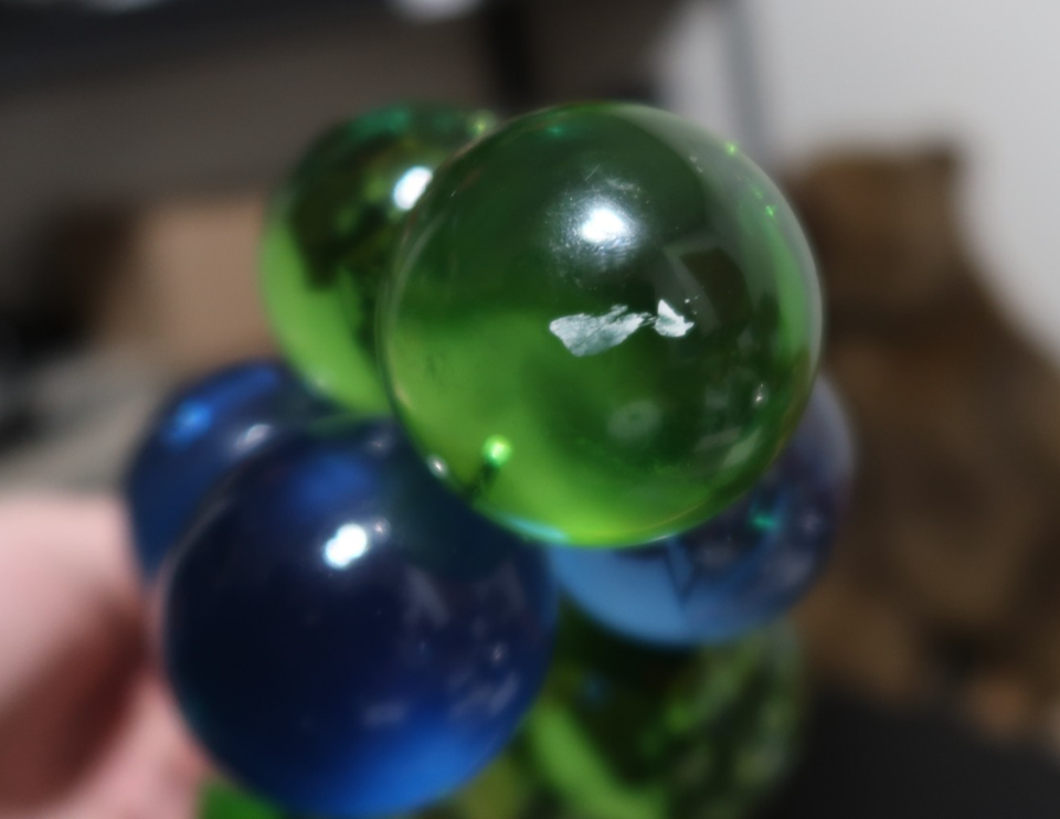 Vintage Lucite Grapes Cluster Blue Green Stem 12 Large Grapes MCM 8 ...