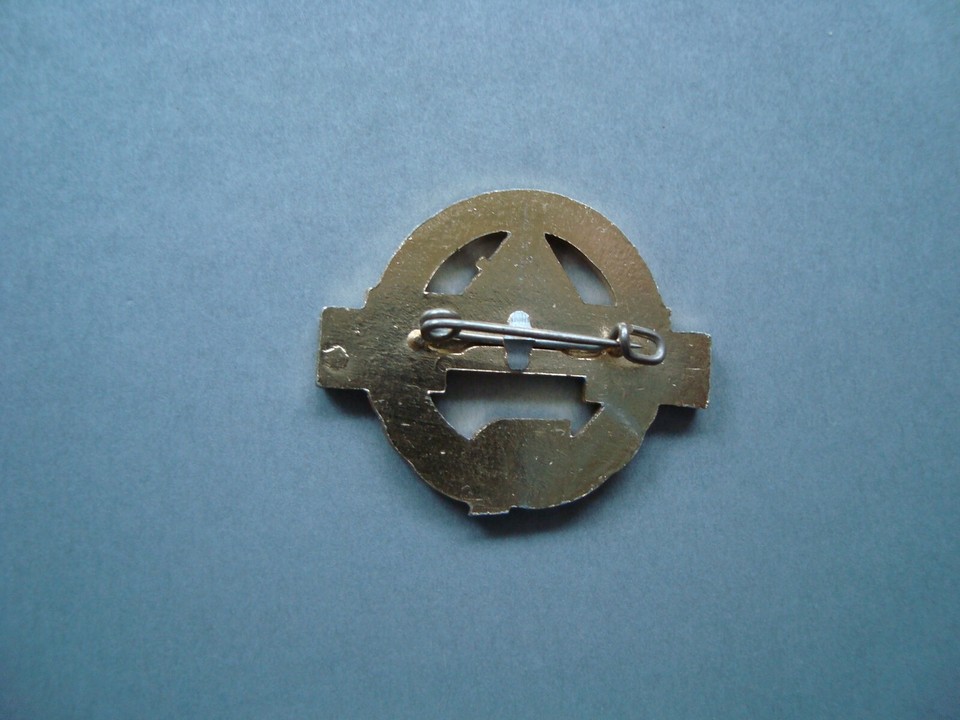 Germany GDR/DDR FDJ/JP Honourable Performance Award Pin Badge 1968 ...