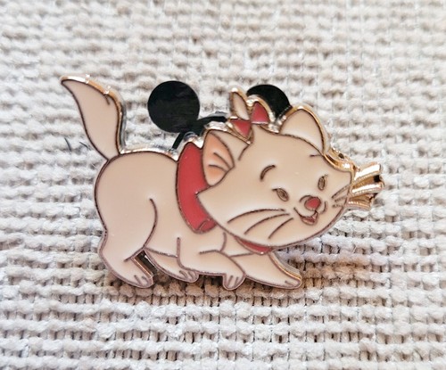 Kawaii Aristocats Marie Disney Trading Pin Disney Collectable 2020 Free ...