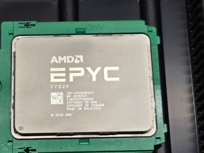 AMD EPYC 7702P Server Processor (2.0 GHz, 64 Cores, Socket SP3) 100 ...