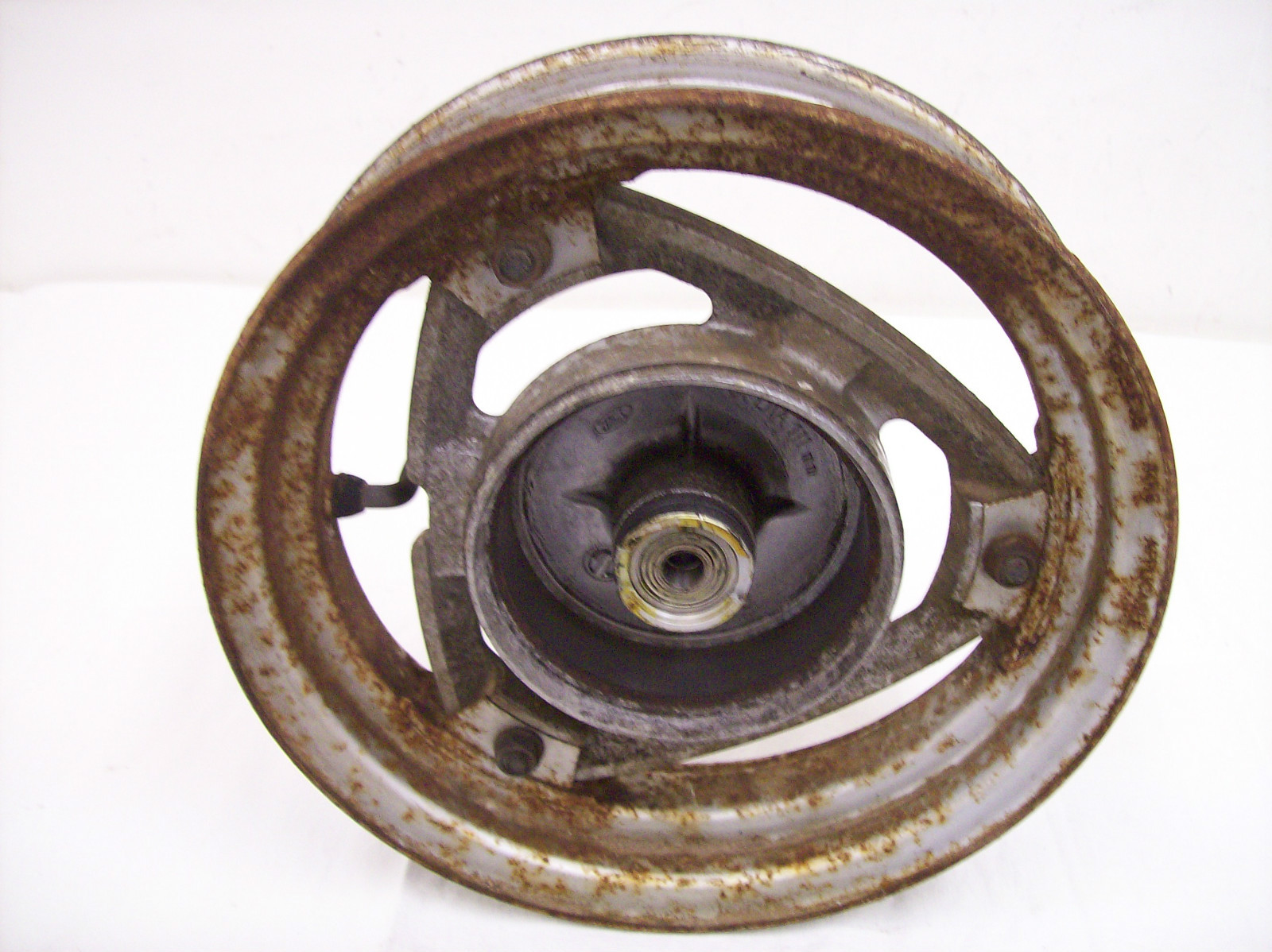 HONDA CH150 D ELITE FRONT WHEEL HUB & RIM ASSEMBLY 44601-KG8-670 42701 ...