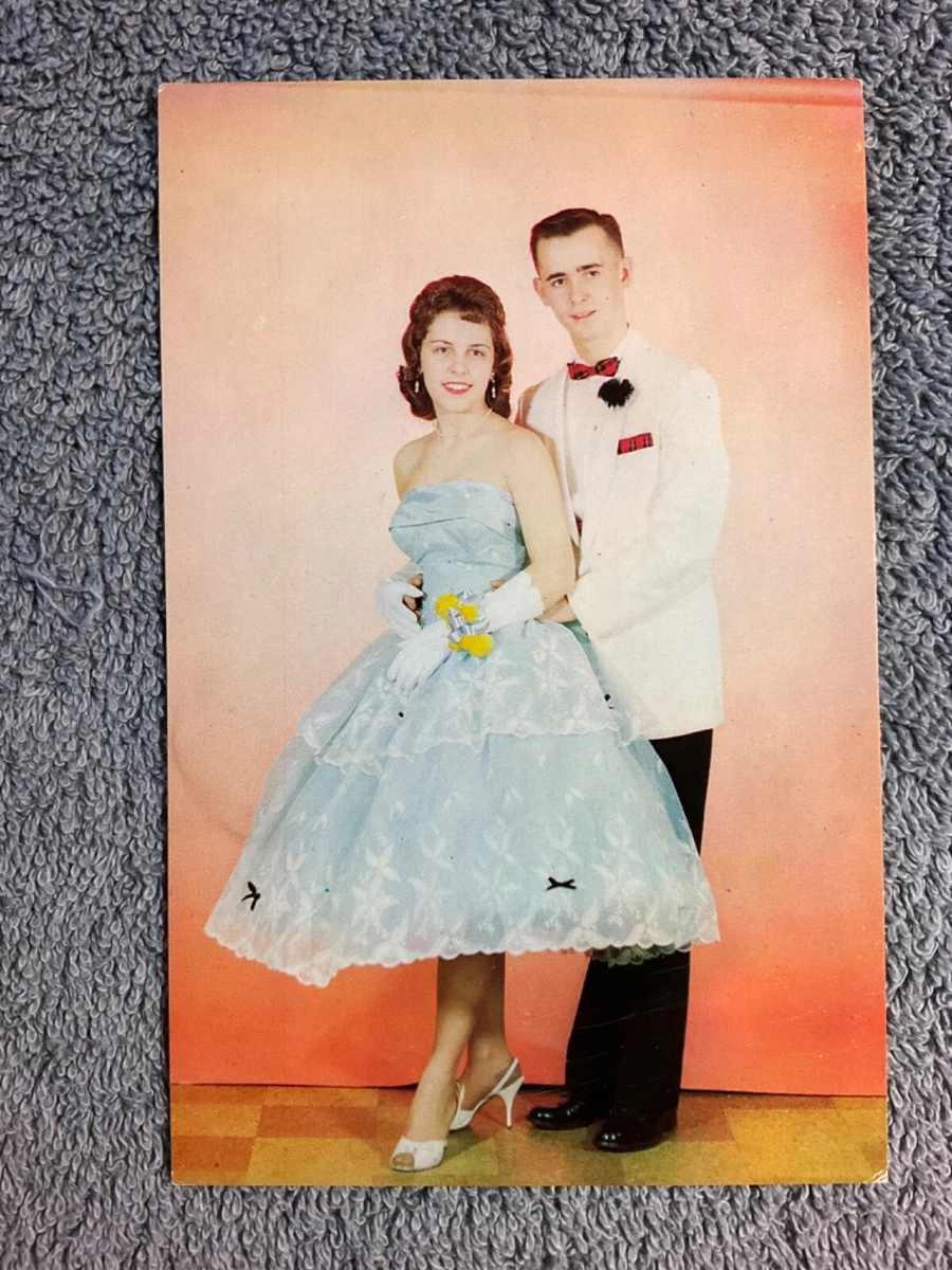 Prom King And Queen Dance