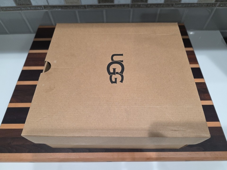 Ugg Shoe Box *Empty* Women's 6 Classuc Ultra Mini Platform Black | eBay