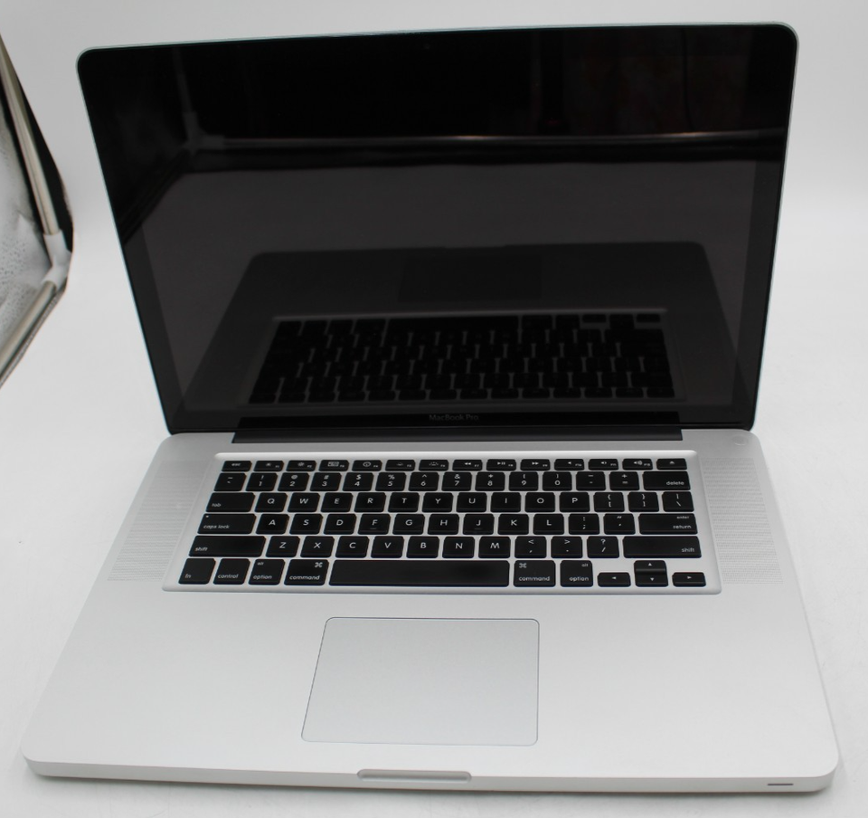 Apple MacBook Pro 6.2 15.3in 500 GB HD 4 GB RAM i7 M 620 30 day ...