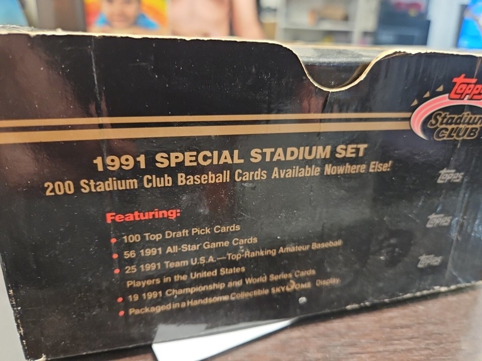 1991 Topps Stadium Club Special Stadium Set w/200 Stadium Baseball ...