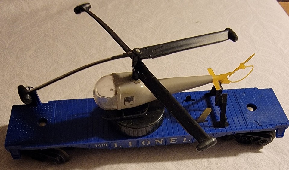Lionel #3419 helicopter car Dark blue With Helicopter Launcher Great ...