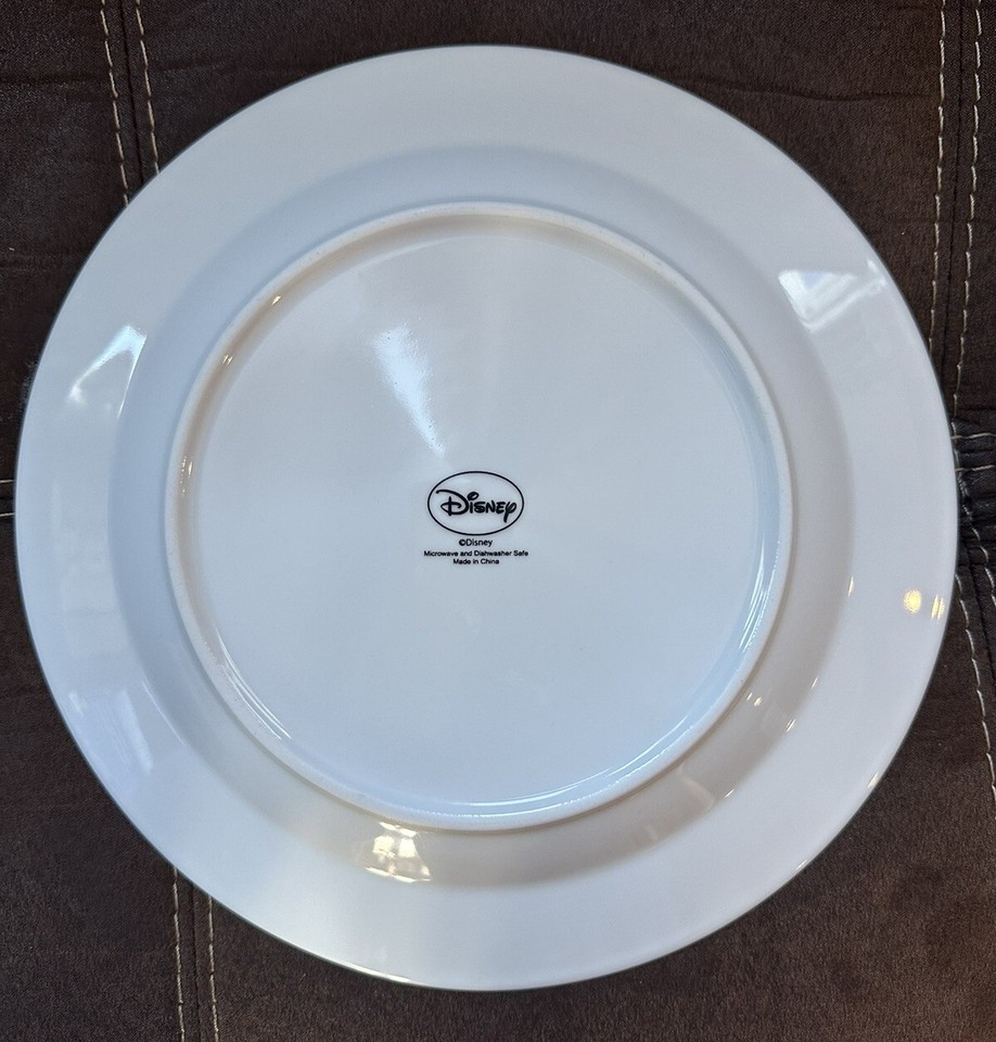 4 Disney Micky Mouse Minnie Mouse 10.75" Round White Red Black Dinner ...