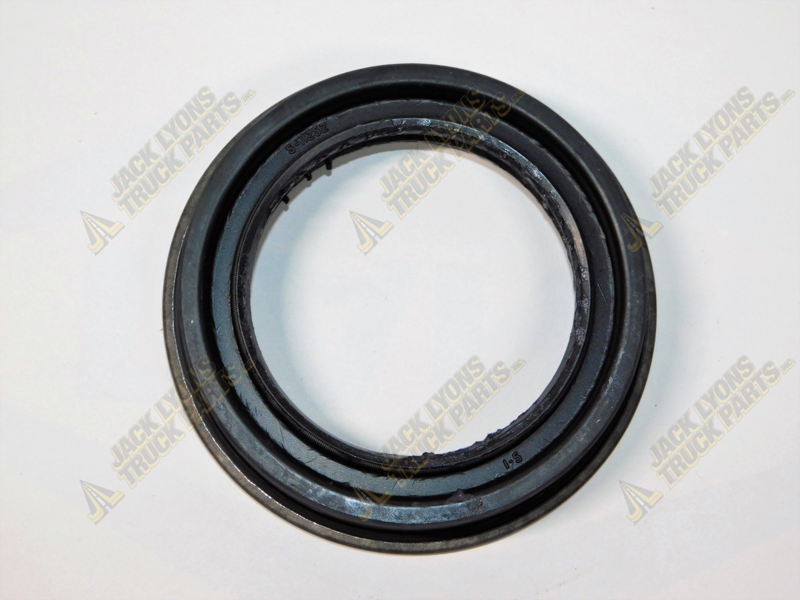 Genuine Meritor Pinion Oil Seal A1205G2425 a 1205 G 2425 for sale ...