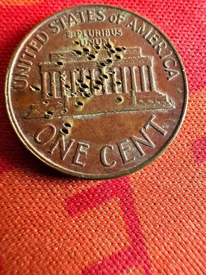 1967 RD Lincoln Memorial Penny Off Center - Machine Tracks on Back. No ...