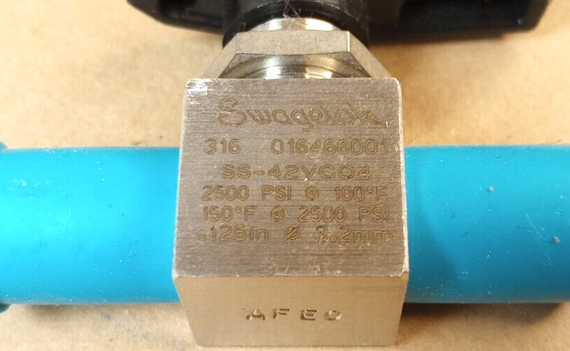 Swagelok SS-4VCO40 Stainless Steel Check Valve 2500PSI | eBay