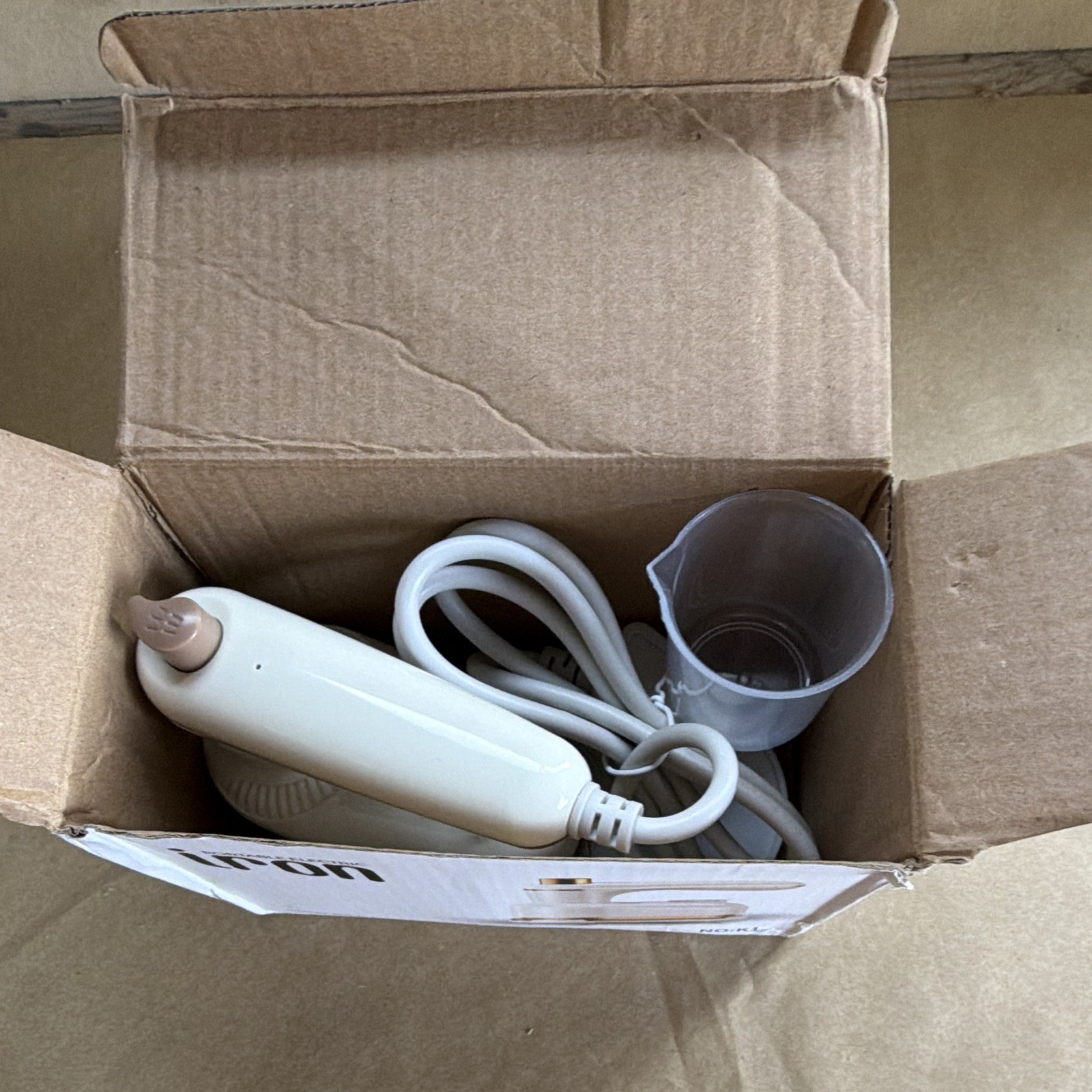 Portable Corded Electric Iron K1 45W 110-230V White with Measuring Cup ...