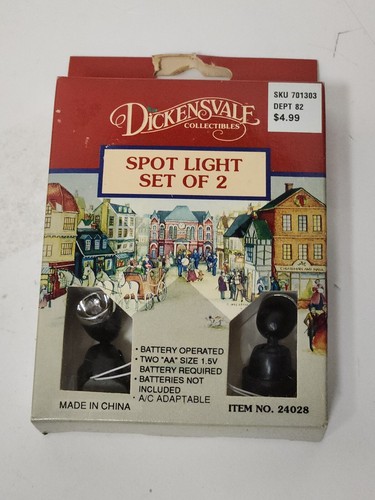 LEMAX CHRISTMAS VILLAGE SPOT LIGHT SET OF 2 BATTERY OPERATED NO. 24028 ...