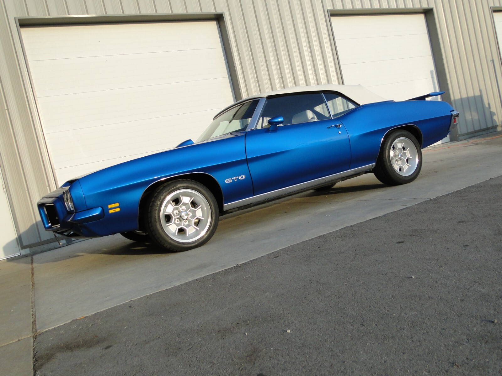 17x9 Honeycomb Wheels Pontiac Trans Am Firebird w/Centercaps & Lug Nuts ...