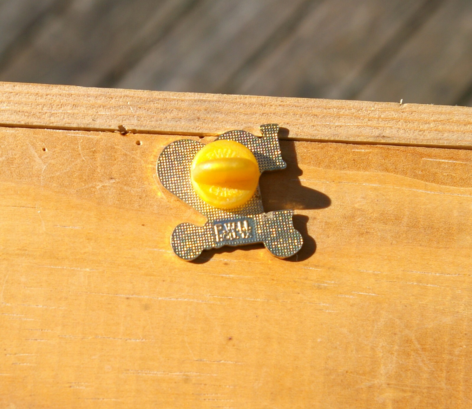 I "Heart" Bingo Love Gold Tone Metal & Enamel Lapel Pin Pinback | eBay