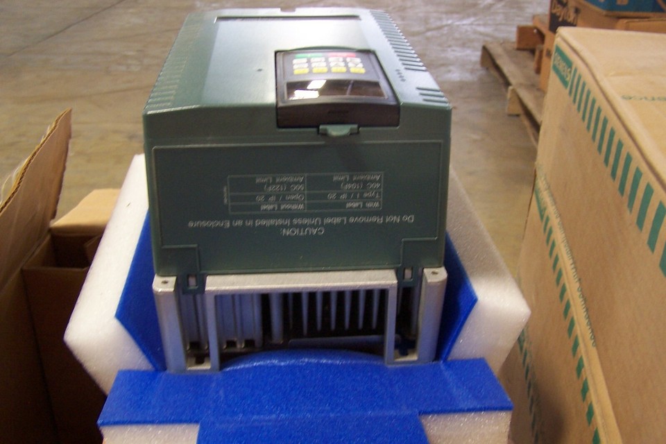 🔥 NEW RELIANCE SP600 5 HP AC DRIVE 240 VAC 3Ø 6SP201-015CTAN FRN 2.001 ...