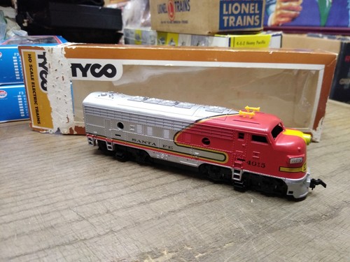 Vtg Tyco Santa Fe EMD F-7A Diesel Locomotive #4015 Made In Austria ...