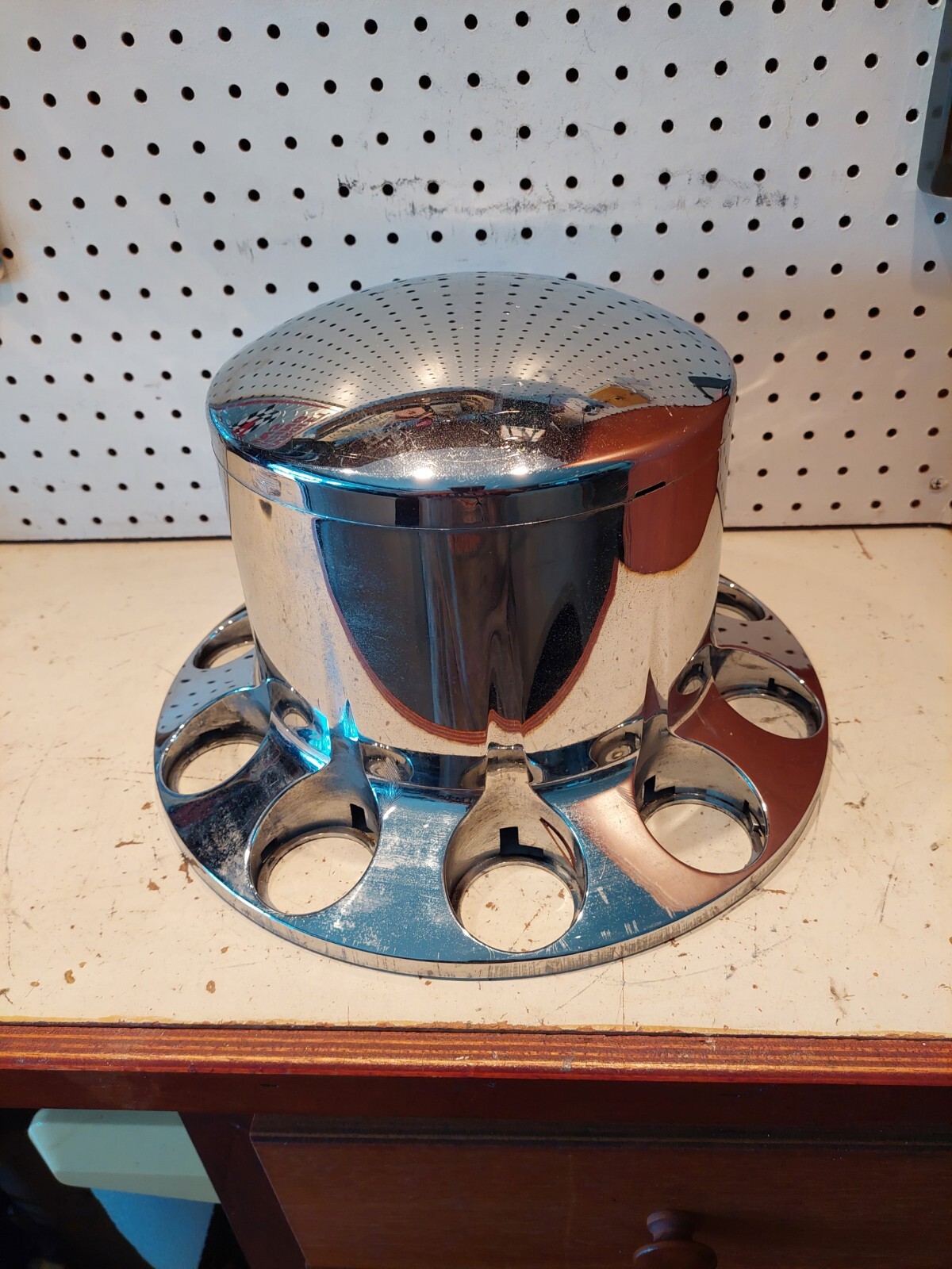 United Pacific Chrome Dome Rear Axle Cover With 33mm Thread-on Cover ...
