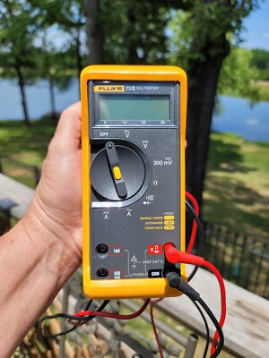 Multimeters - Fluke 73 Iii Multimeter