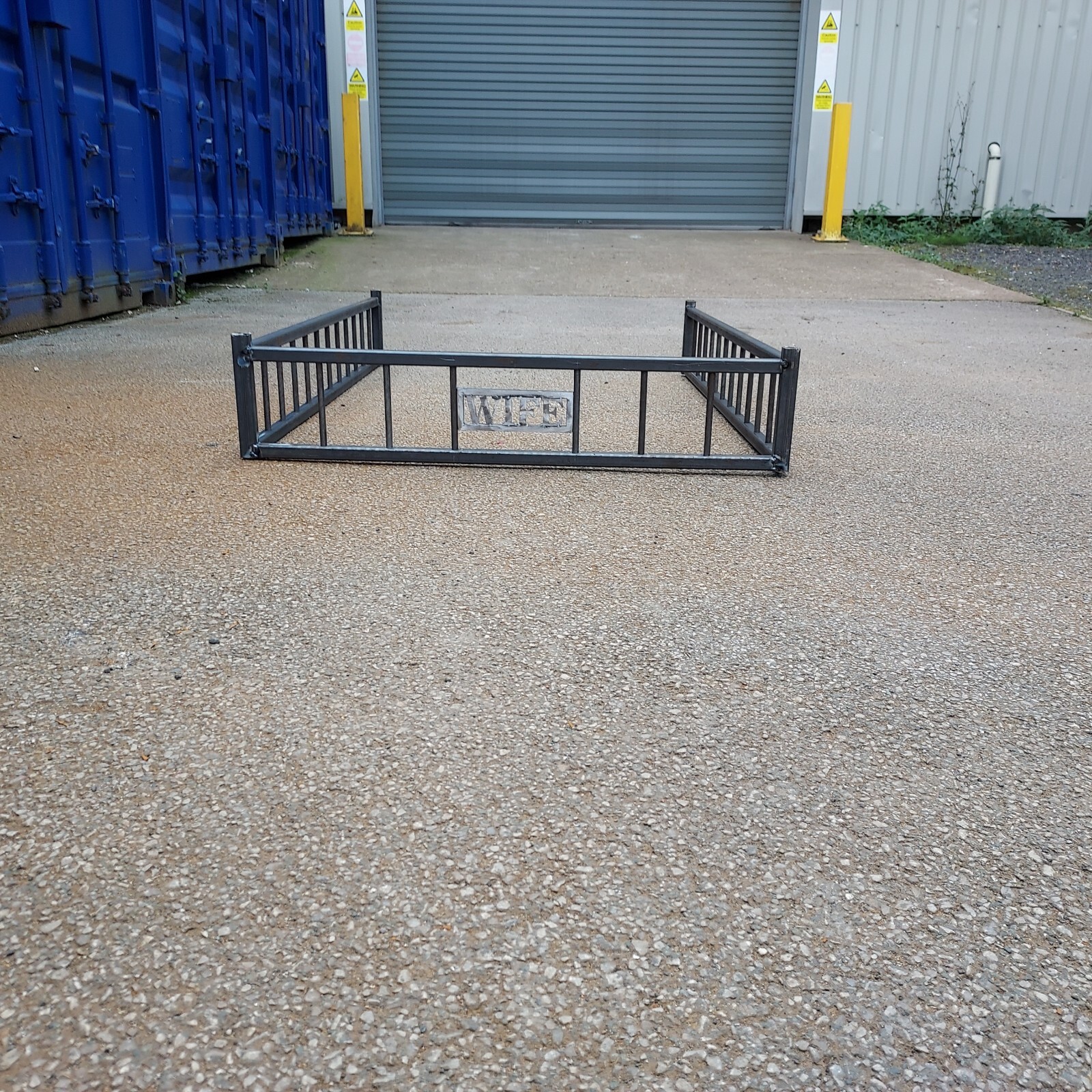 GRAVE SURROUND / MEMORIAL IRON RAILINGS - BLACK POWDER COATED- MADE TO ...