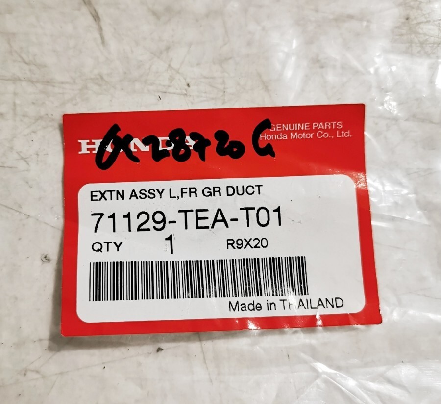 Genuine 2018-2020 Honda Civic FC Right Front Headlight Chrome Trim ...