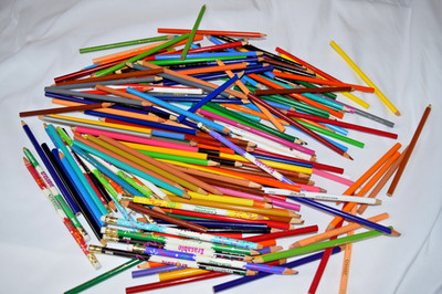 LOT 176 Colored Pencils Crayola Erasable Rose Art Drawing Coloring Kids ...