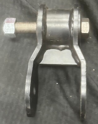 WORKHORSE W8005100 SPRING SHACKLE KIT WORKHORSE CHASSIS SPRING SHACKLE ...