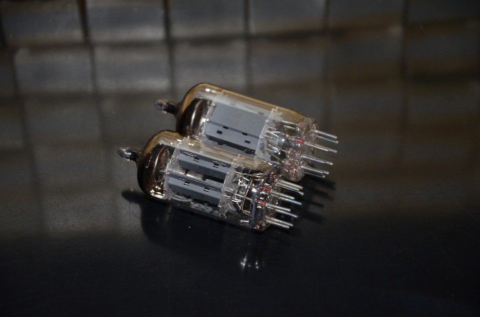 ECC83 12AX7 EI Yugoslavia Telefunken Long Smooth Plates 17mm NOS ...