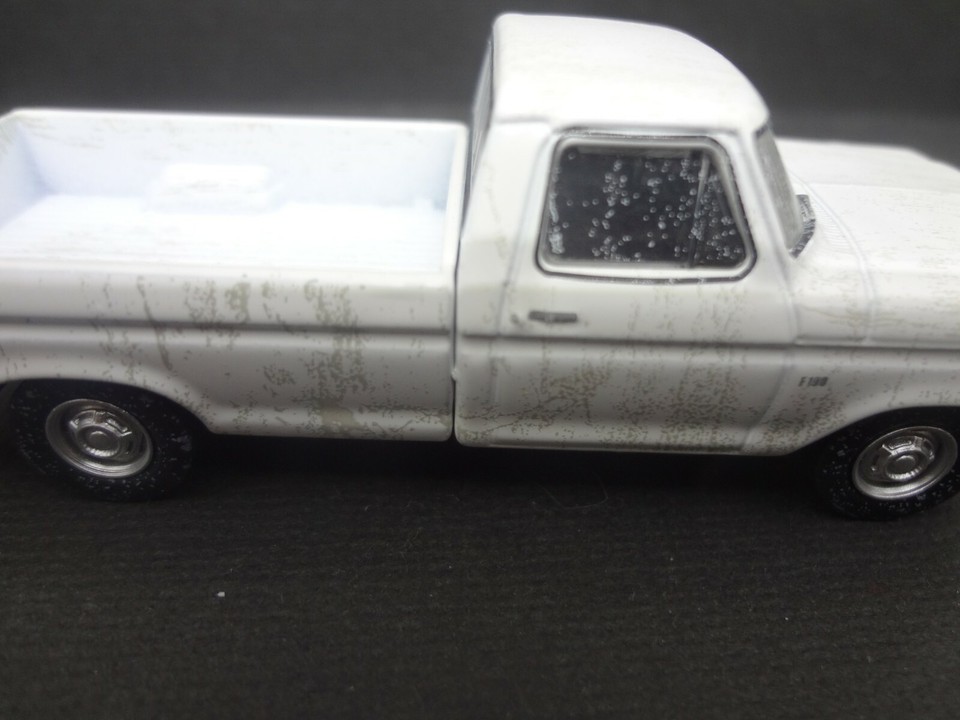 Greenlight 1973 Ford F-100 weathered barn find unrestored dirty 1:64 ...