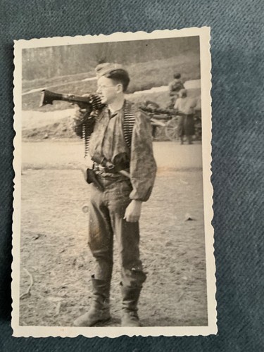 WW2 Elite German soldier in camo ready for combat | eBay